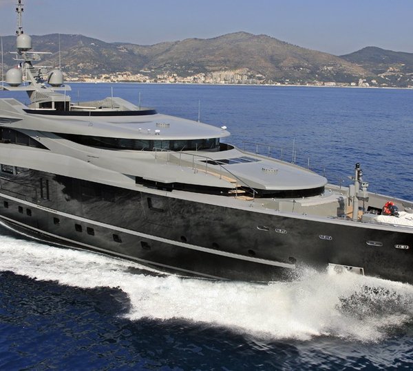 Yacht SEA FORCE ONE, Admiral | CHARTERWORLD Luxury Superyacht Charters